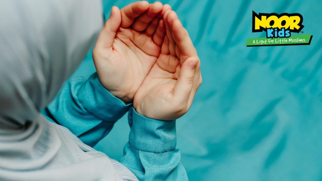 Powerful Dua for Protection: Ayatul Kursi and the 3 Quls - Noor Kids